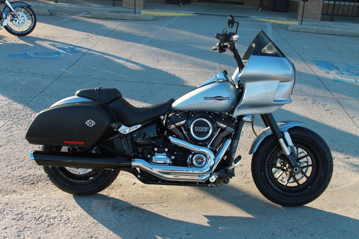 2019 HARLEY-DAVIDSON® Sport Glide™ FLSB | Dallas Harley-Davidson®
