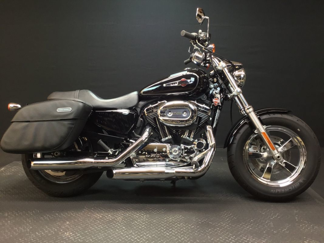 2011 HARLEY-DAVIDSON XL 1200C - Sportster 1200 Custom | Harbor Town ...