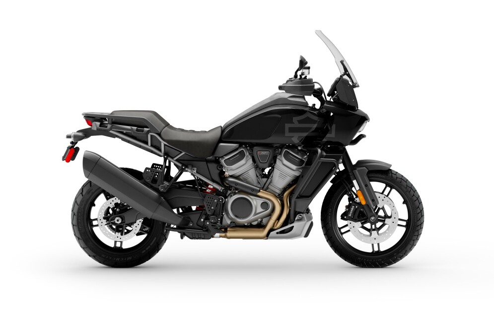 I am Custom ~Pan America~ | Harley-Davidson® 沖縄