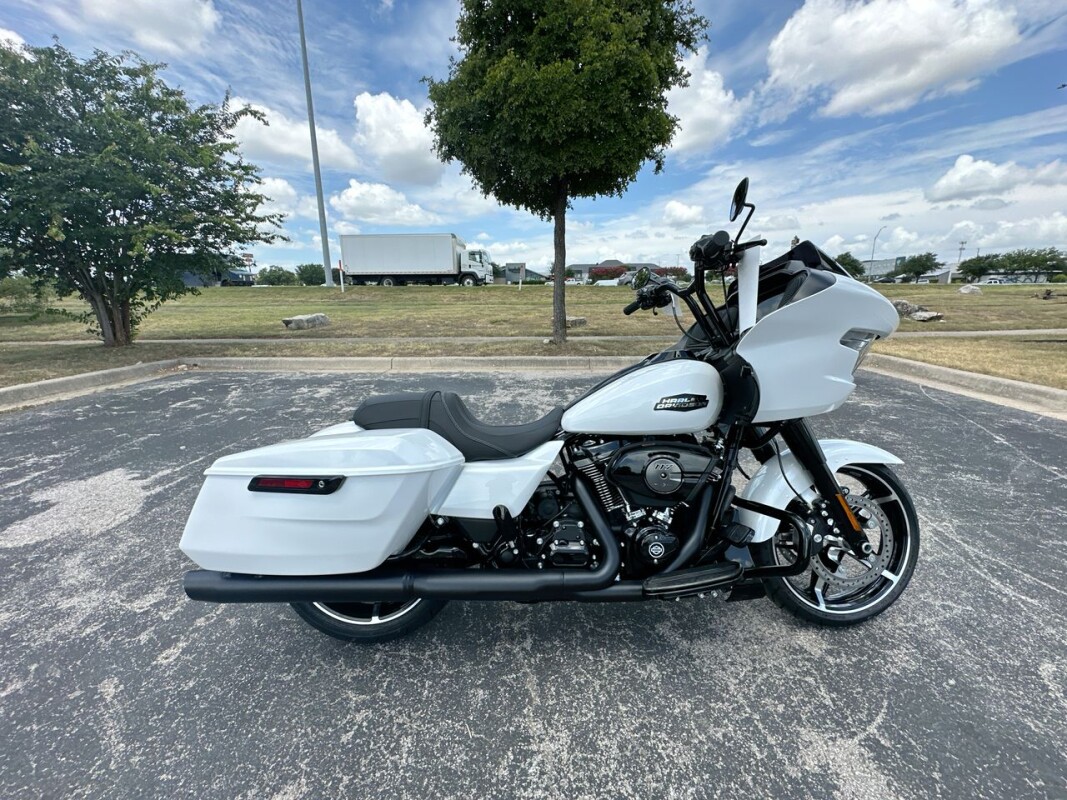 Road Glide™ | Dallas Harley-Davidson®, Garland