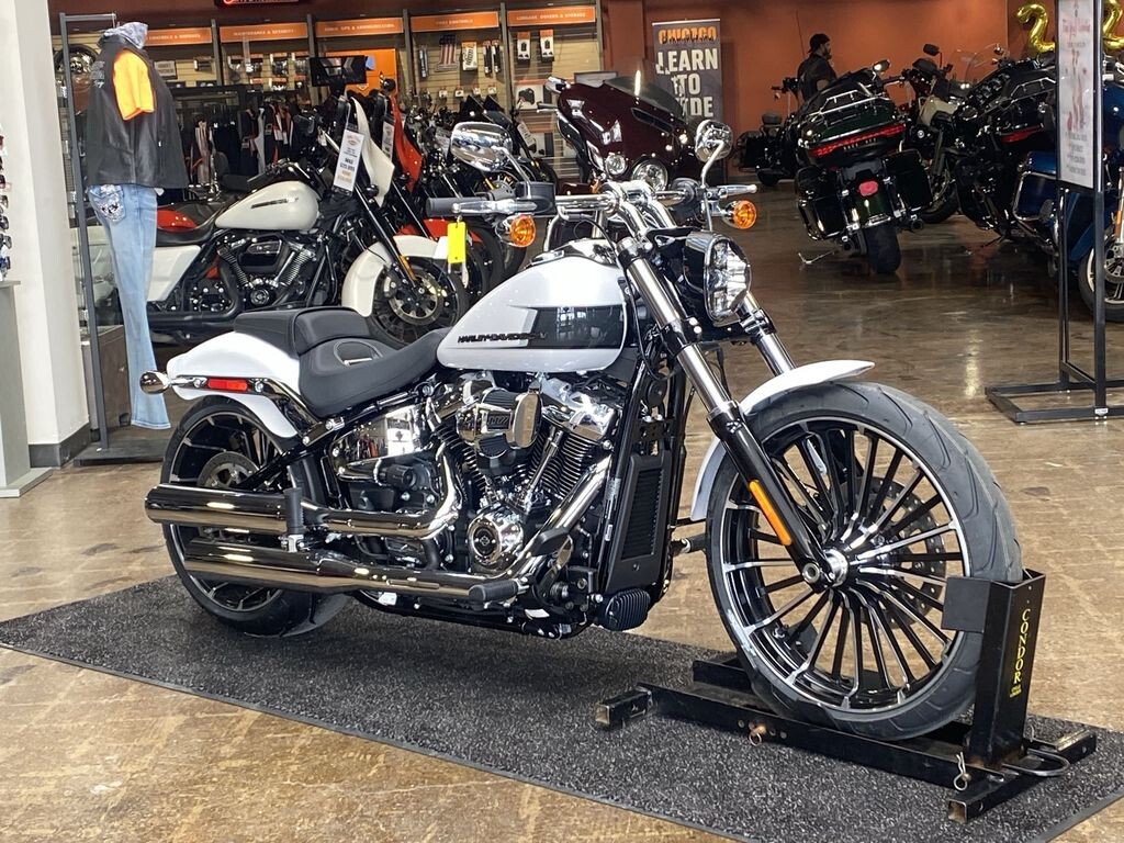 Breakout™ 117 | Milwaukee Harley-Davidson®