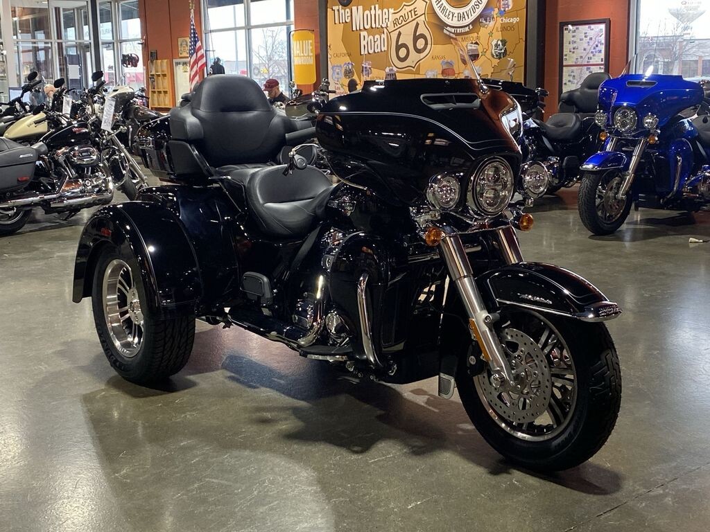 Tri Glide® Ultra | Wild Fire Harley-Davidson