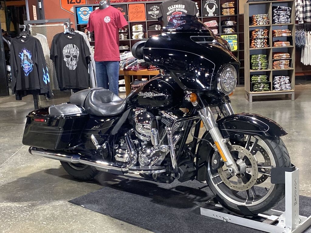 Street Glide® Special | Wild Fire Harley-Davidson