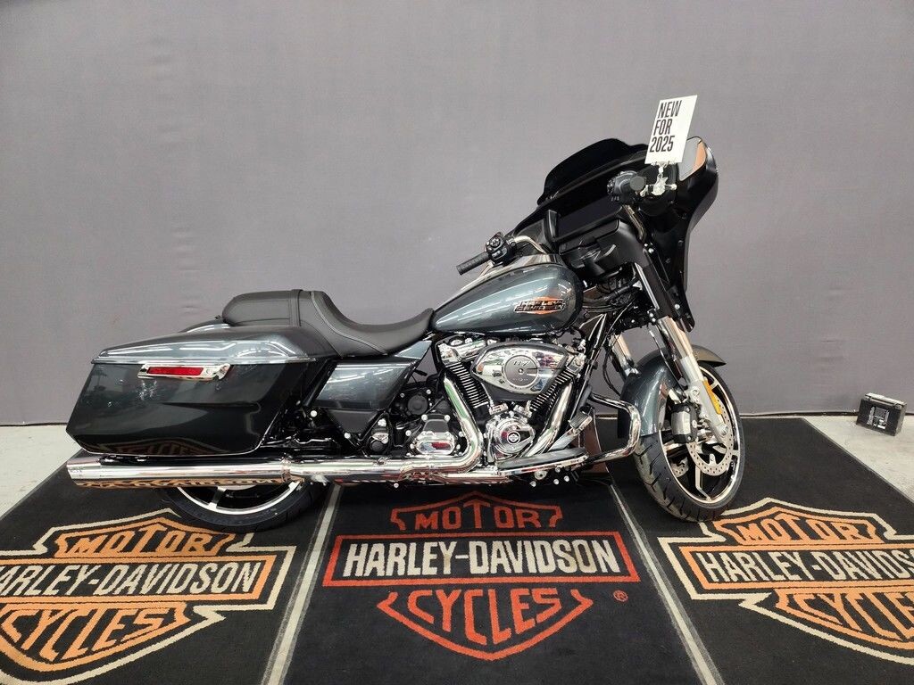 Street Glide™ | Alaska Harley Davidson